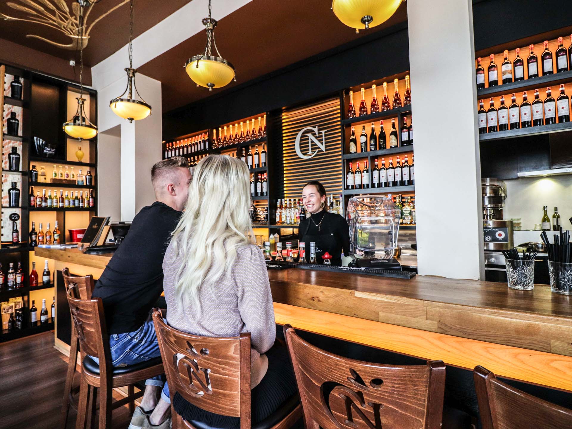 Restaurant Nero - Italiensk mad hele dagen overfor Domkirken