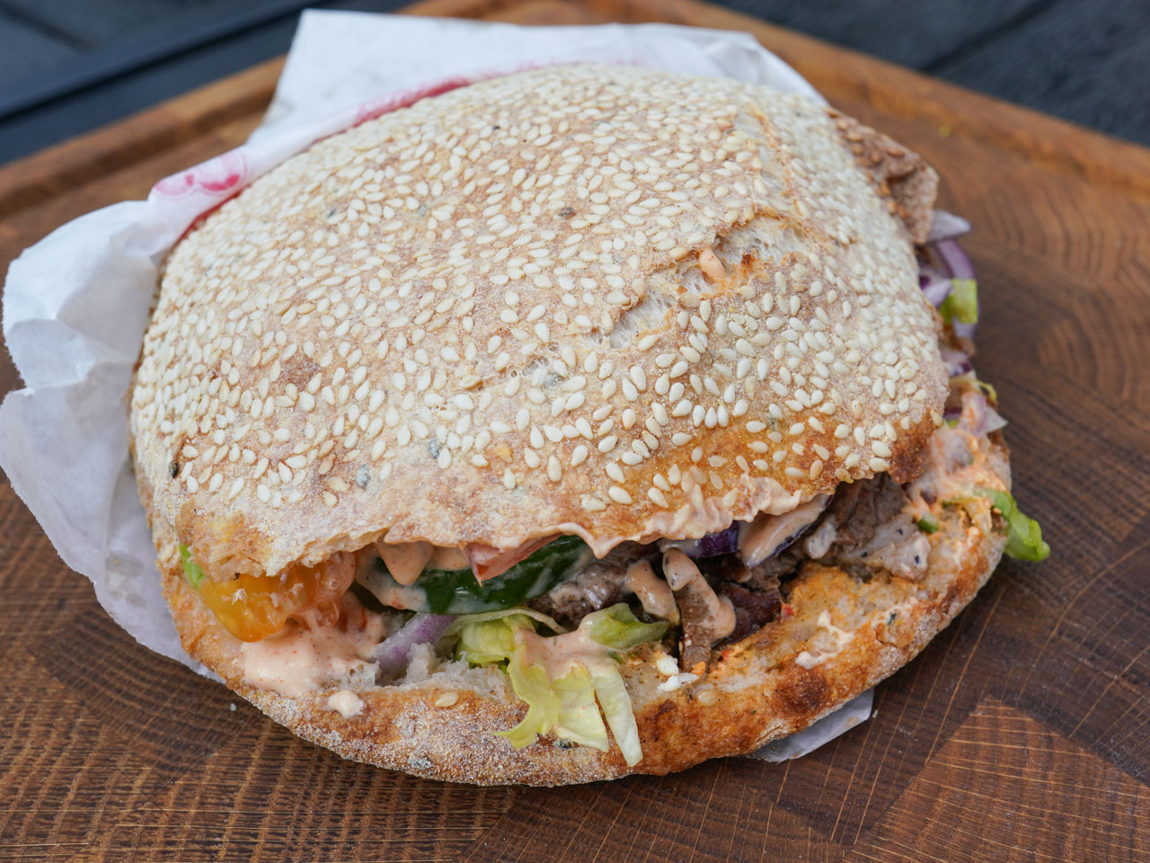 Pita & Burger Master - flammegrillet kød, pizza, hjemmebagte pita