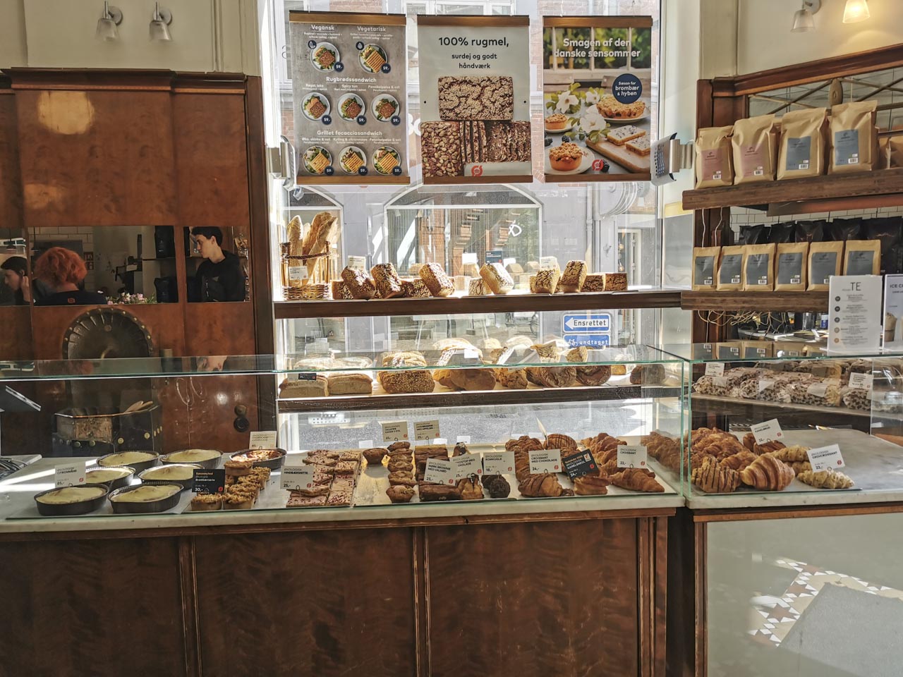 Emmerys i Guldsmedgade - 100% økologisk bageri, café og kaffe