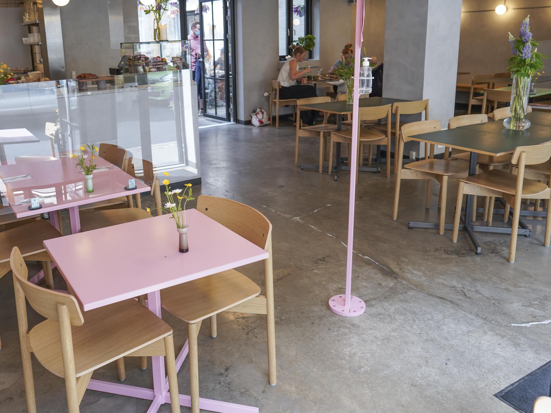 Emma Emma - hyggelig café + gårdhave i Gl Munkegade