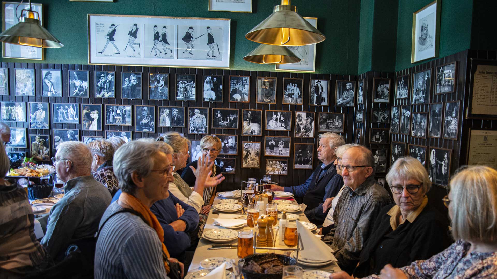 Teater Bodega - hjemmelavet traditionel dansk mad i historiske...