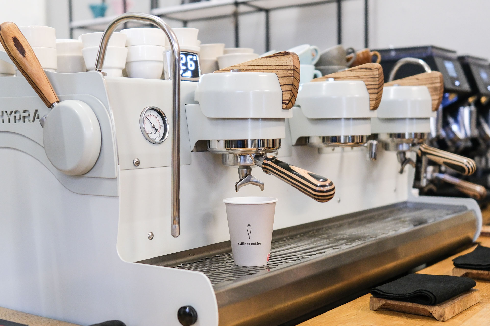 Kaffe to go: En fast del af hverdagen - se vores guide her: