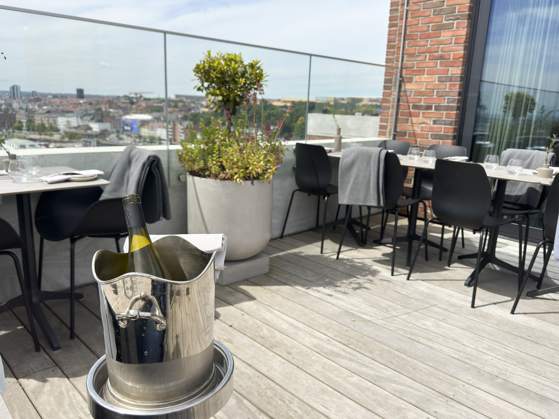 Tiende – Restaurant på Aarhus Ø | Udsigt fra toppen af Nicolinehus