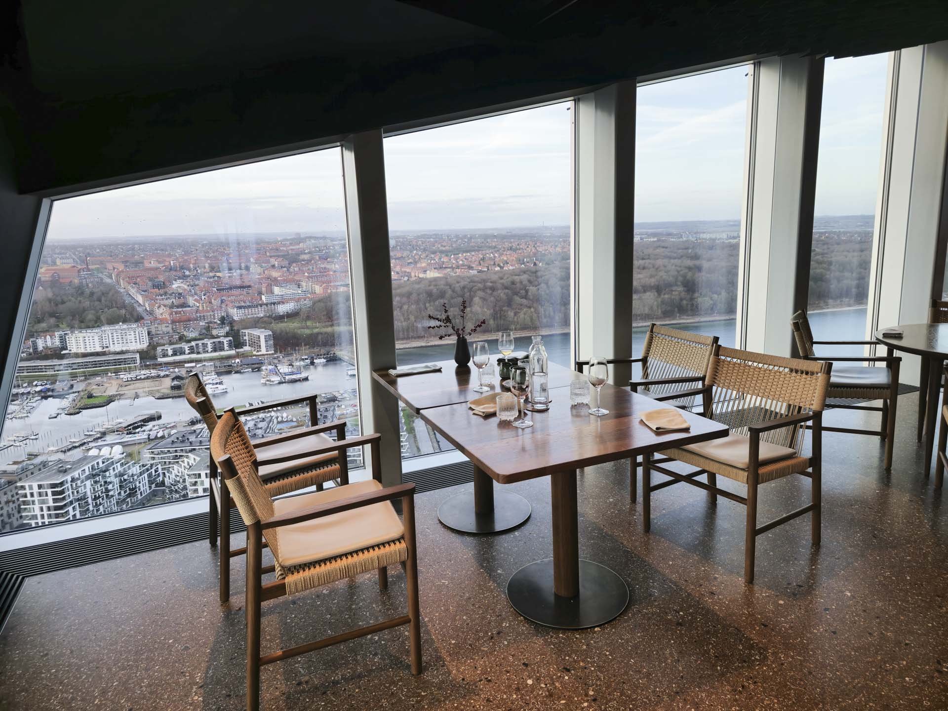 Restaurant Bavn på toppen af Lighthouse